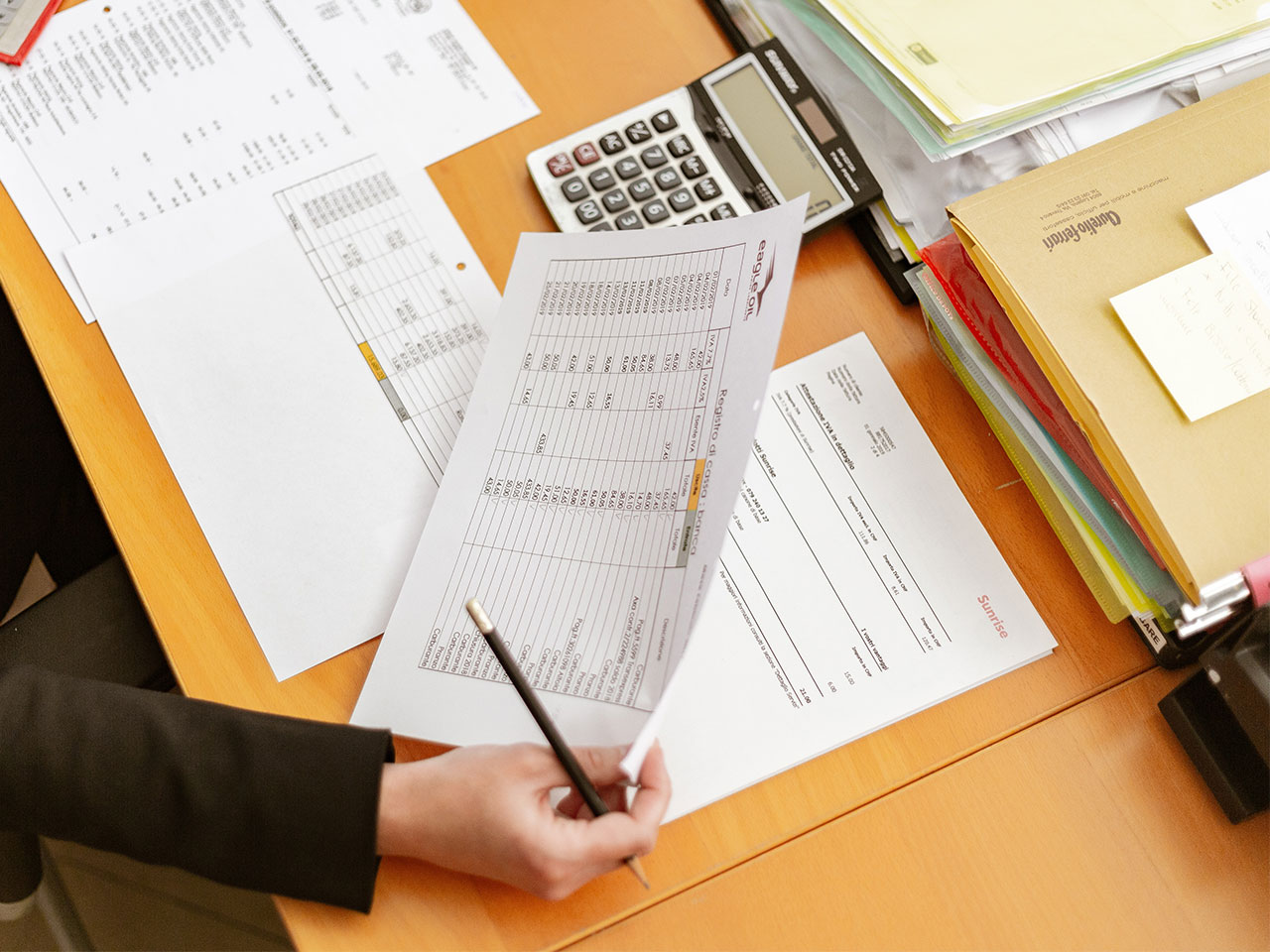 Direct vs Indirect Costs: Know the Difference | Kraus Marketing